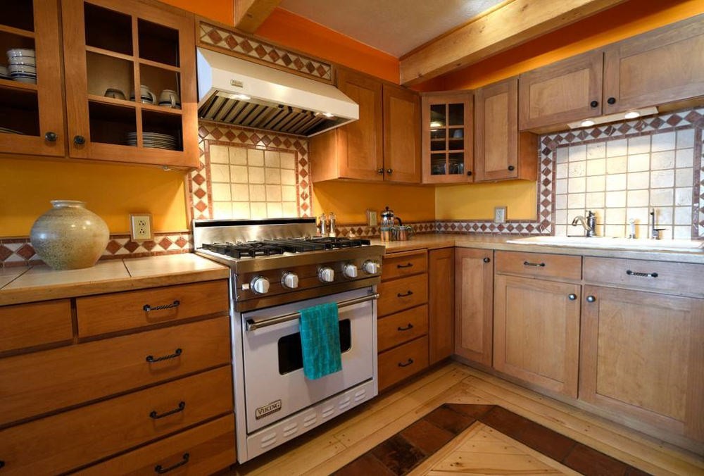 Tonglen Lake Lodge | Luxury log cabins in Denali | ALASKA.ORG