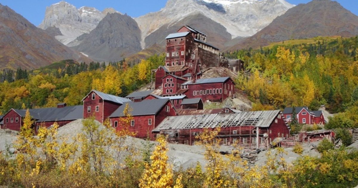Kennicott Mine & Ghost Town Walking Tour Guide | ALASKA.ORG