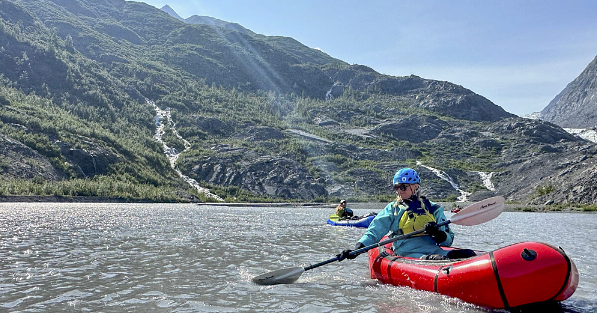 Packrafting with Alaska Helicopter Tours | ALASKA.ORG