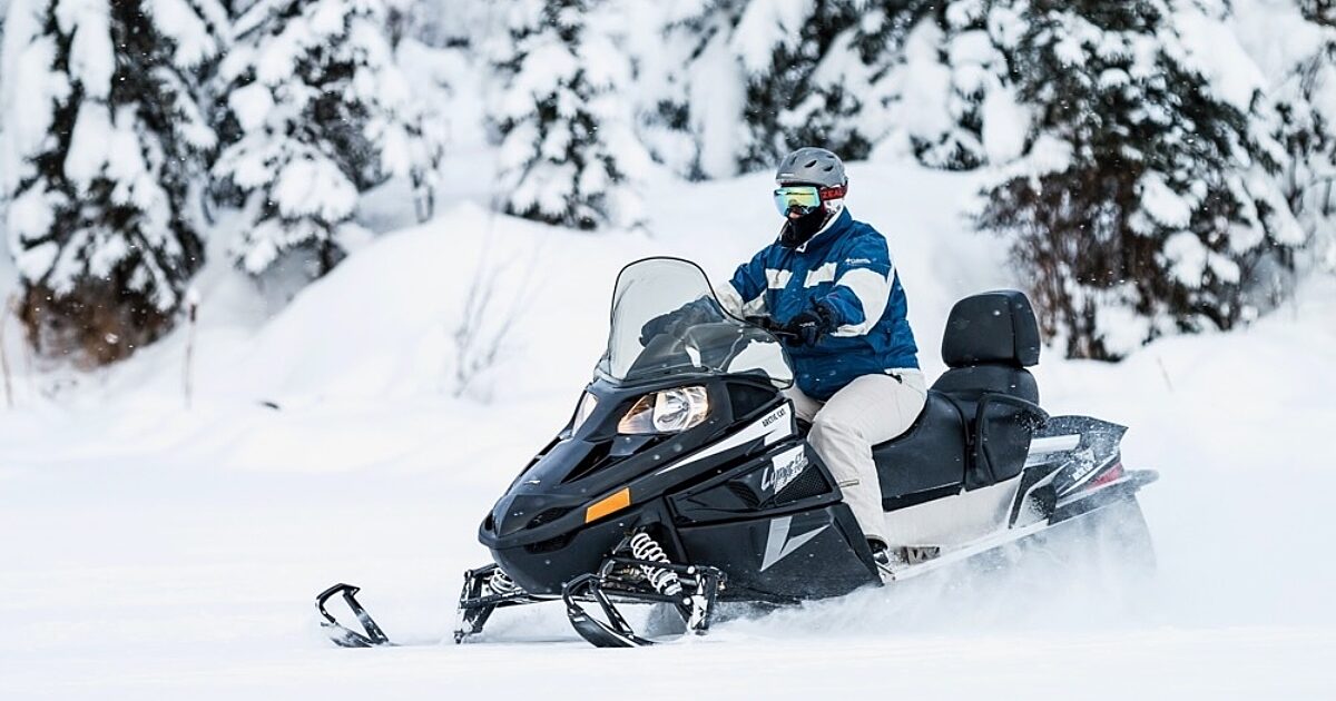 Fairbanks Snow Sleighers | Snowmobile Tours, Alaska | ALASKA.ORG