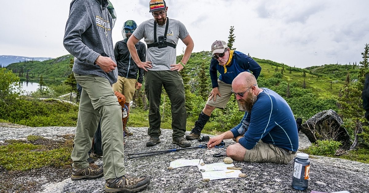 Eagle River Guided Hiking | ALASKA.ORG