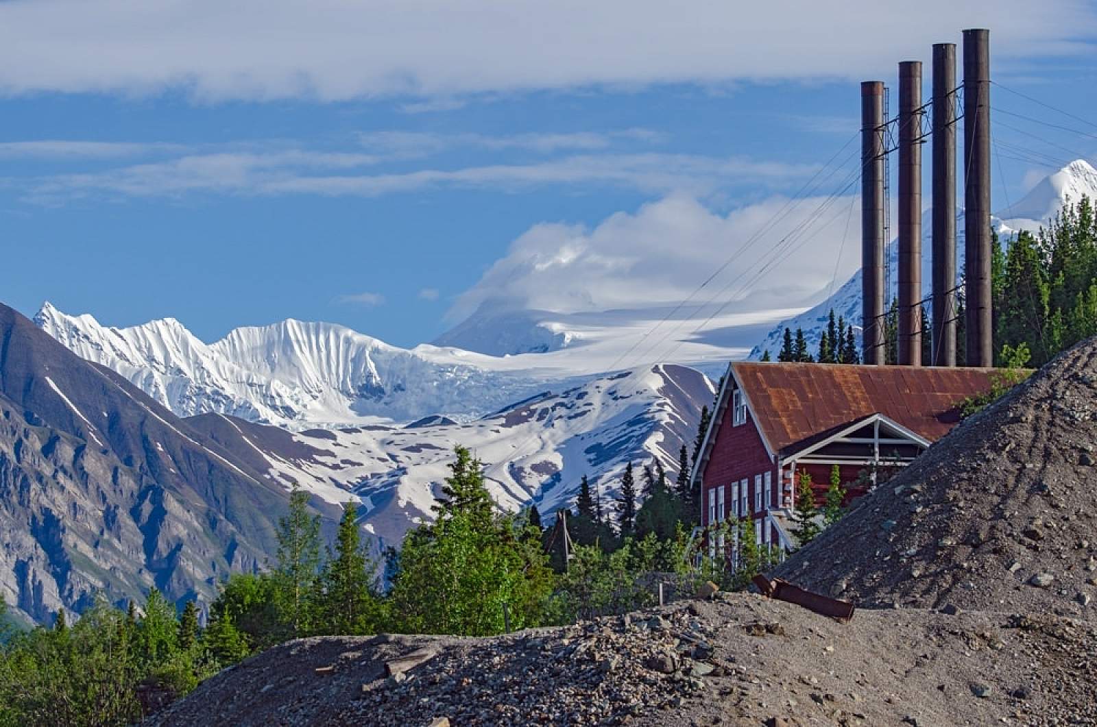 Currant Ridge | McCarthy-Kennicott Wilderness Lodge | ALASKA.ORG