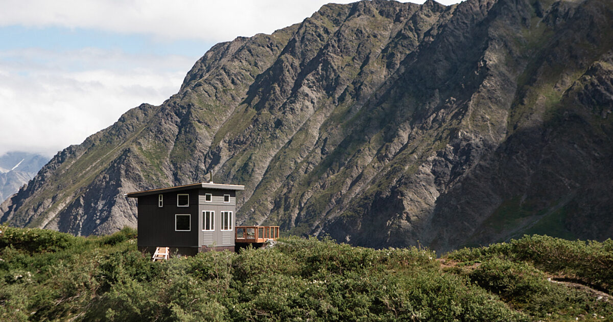 Glacier Hut | Remote Luxury Cabin by Matanuska Glacier,… | ALASKA.ORG