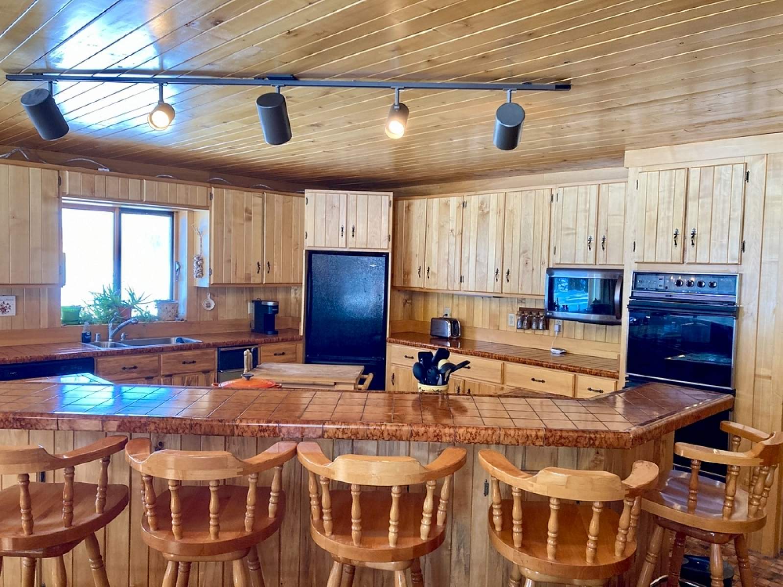 Willow Aviator Lodge | Vacation Rental outside of… | ALASKA.ORG